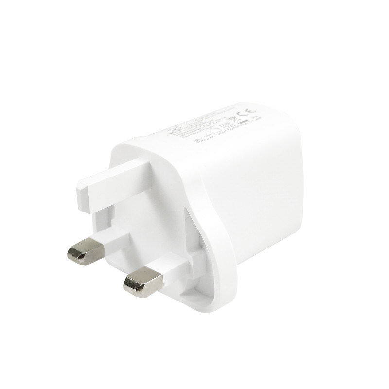 5V 3A GaN Fast Charger PD 20W GaN Usb C Charger With Fireproof PC Material