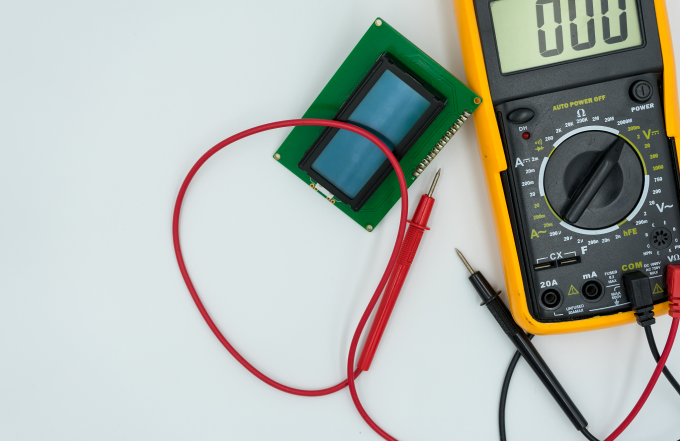 Use a multimeter to measure the quality of the power adapter
